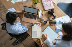 Management directif : c'est quoi la définition, avantages et inconvénients